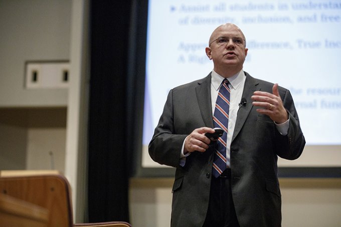 Andy Lewter chosen as new UT Martin vice chancellor for student affairs ...