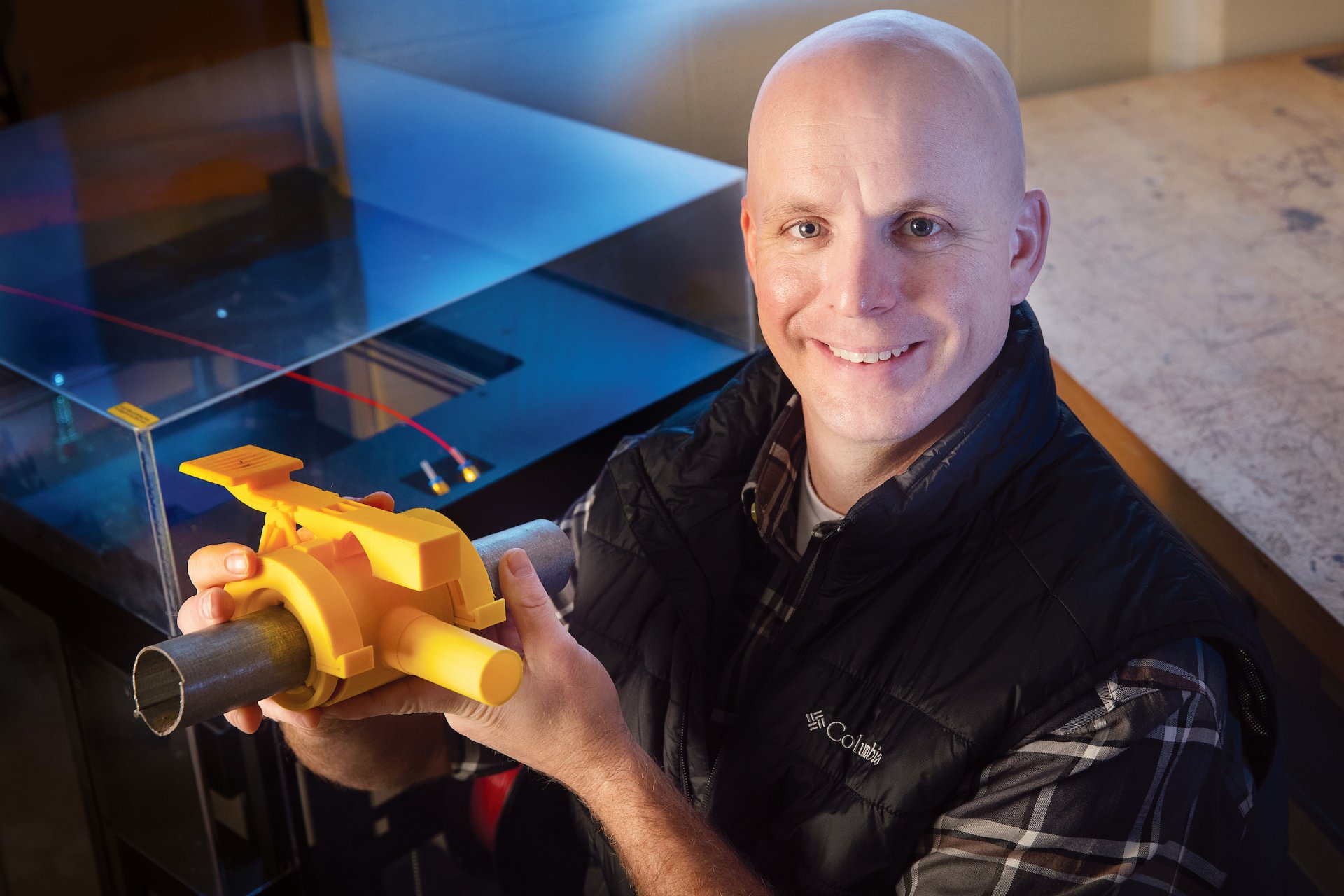 Mark Lister invents spring-loaded poultry feeder - UT Martin News