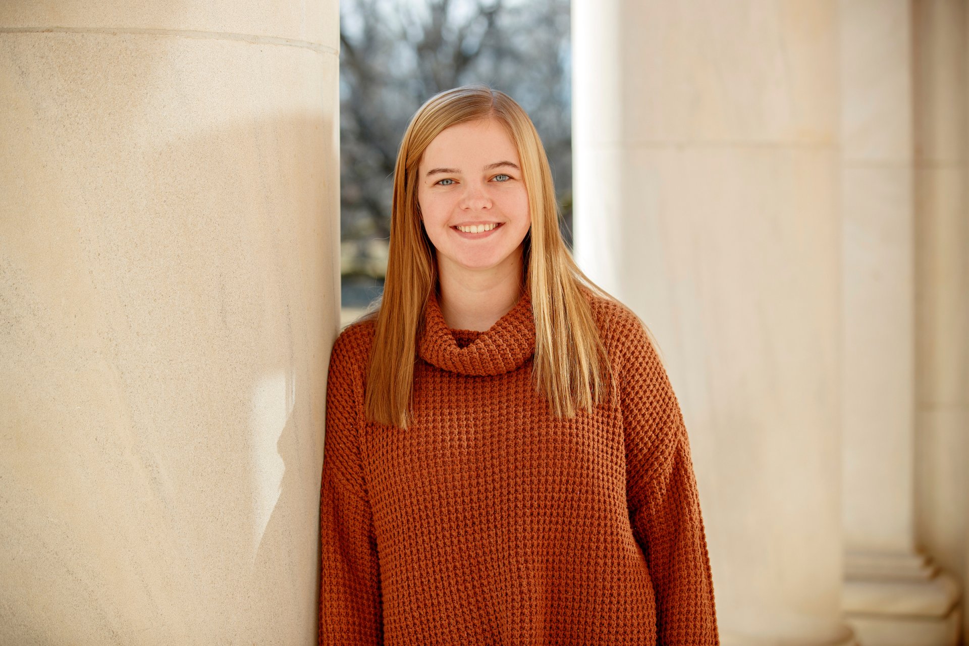 Selmer Center student interns in White House office - UT Martin News