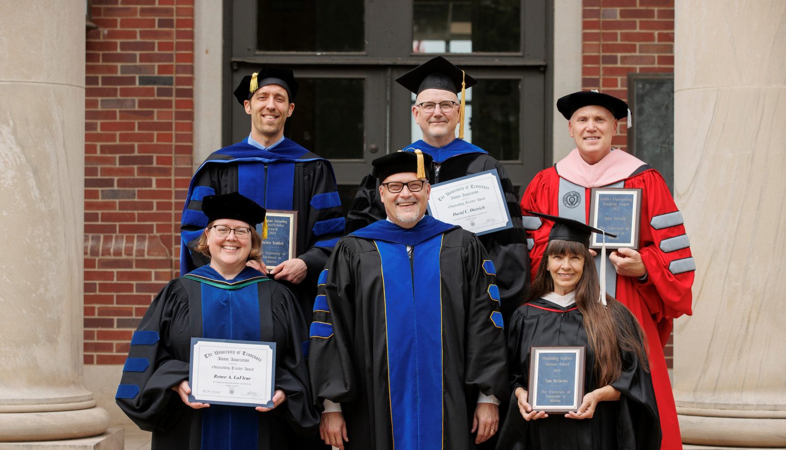 Faculty members receive awards - UT Martin News